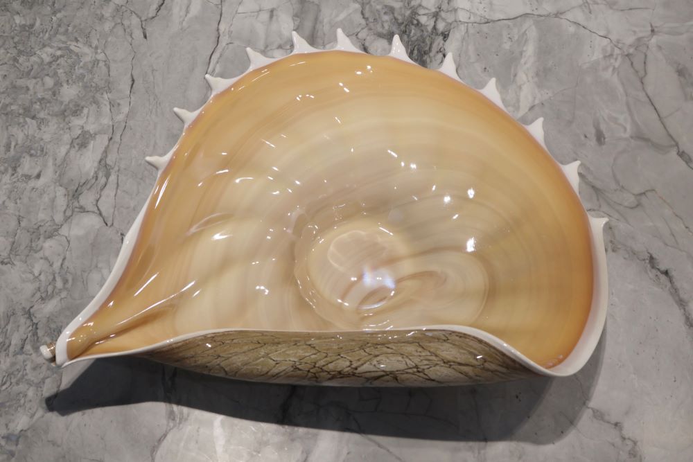 Rare Vintage Art Glass Conch Shell Shaped Bowl by Jozefina, Krosno ...
